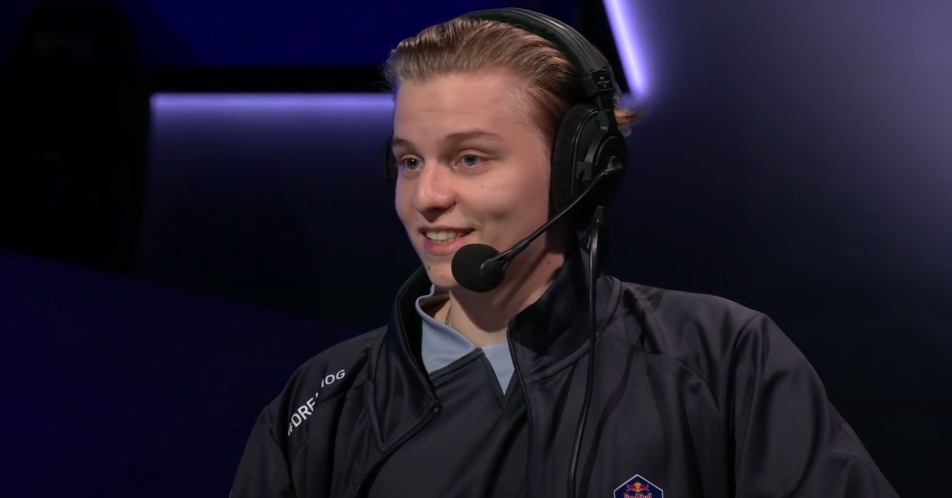 Aleksib:n eilinen suorituskyky kerää ylistystä - "Tämä tulee ...